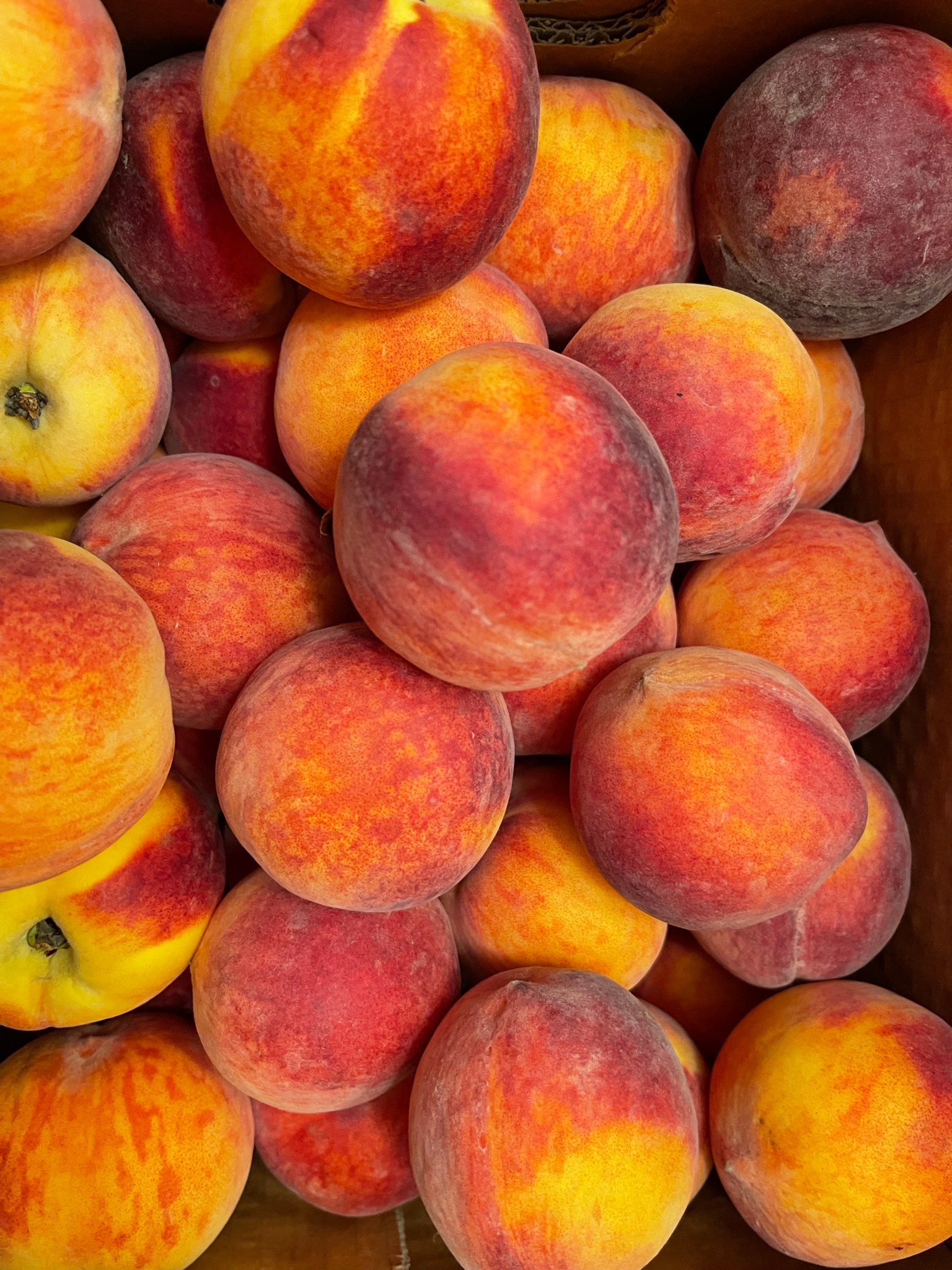 Canning My Favorite Peaches | A Healthier Me...Homesteading Simple & Clean